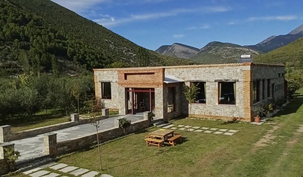 Vreshta vjeter best restaurant in Albania